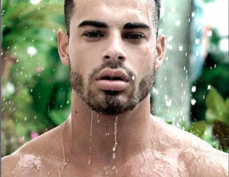 Full Lips On Men
